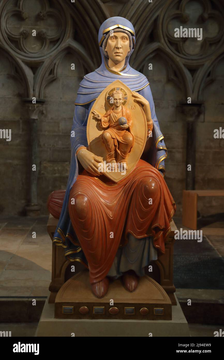 Modern sculpture of the Virgin Mary and the Christ Child by Aidan Hart ...