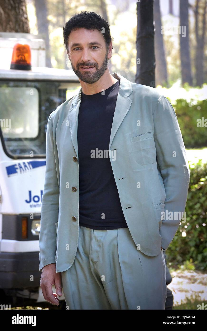 Raoul Bova attends a photocall for the movie "Cip e Ciop Agenti ...