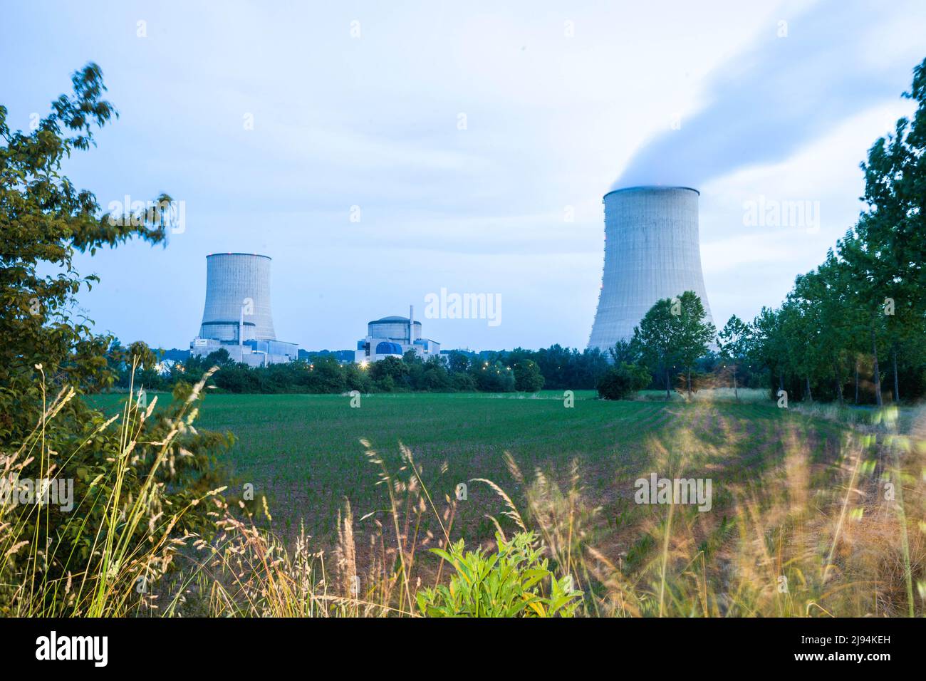Exterior view of the Golfech Nuclear Power Generation Center in Golfech ...