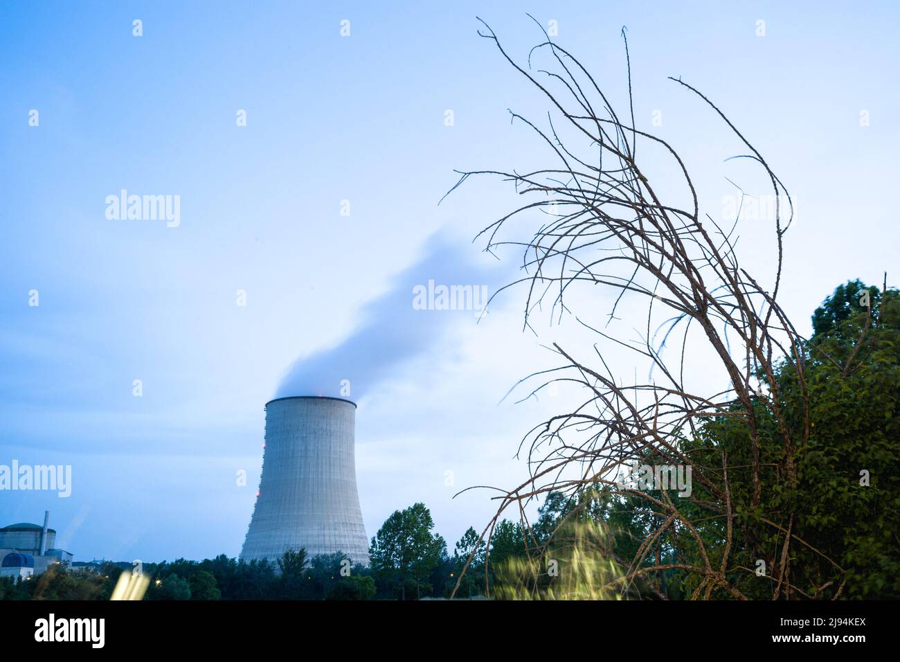 Exterior view of the Golfech Nuclear Power Generation Center in Golfech ...