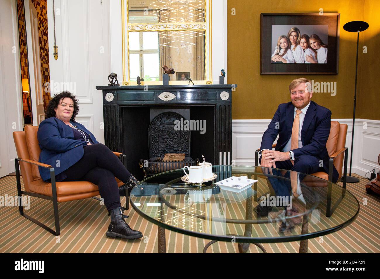2022-05-20 15:23:38 THE HAGUE - King Willem-Alexander receives party ...