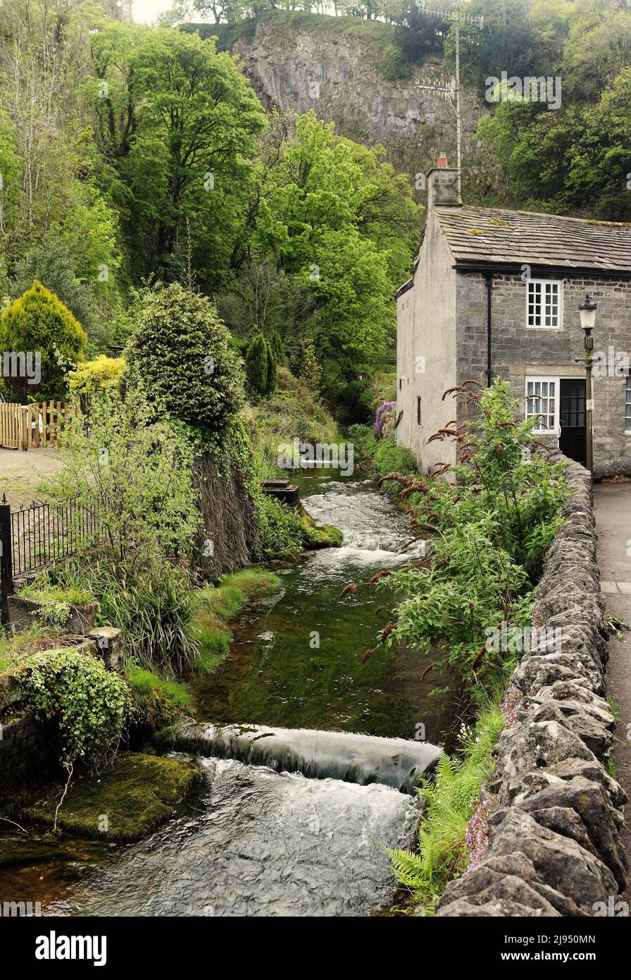 Castleton river hi-res stock photography and images - Alamy