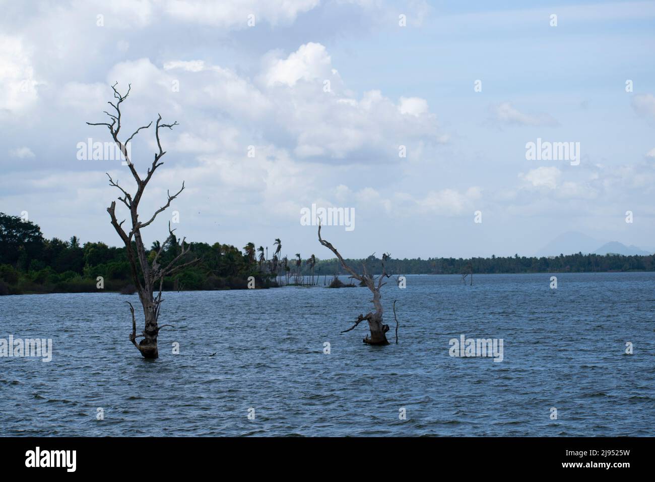 Landscape pictures with water hi-res stock photography and images - Alamy