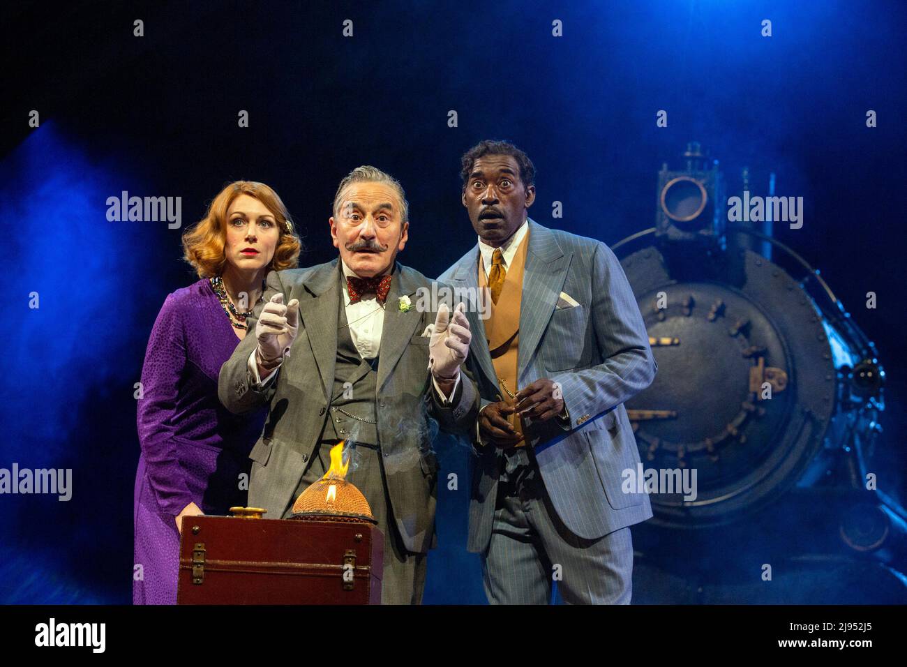 Murder on the orient express hi-res stock photography and images - Alamy