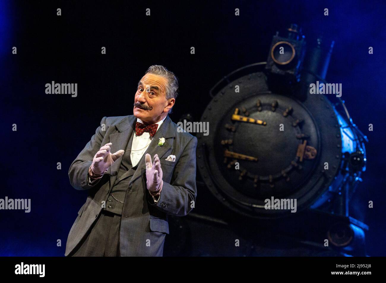 Poirot train hi-res stock photography and images - Alamy