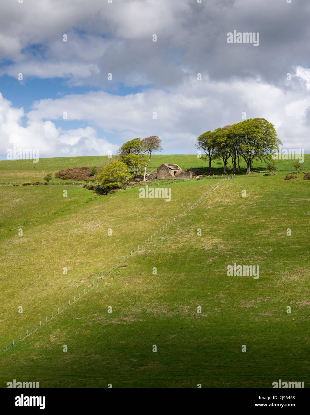 An old barn on Kersham Hill in in the Brendon Hills, Exmoor National ...