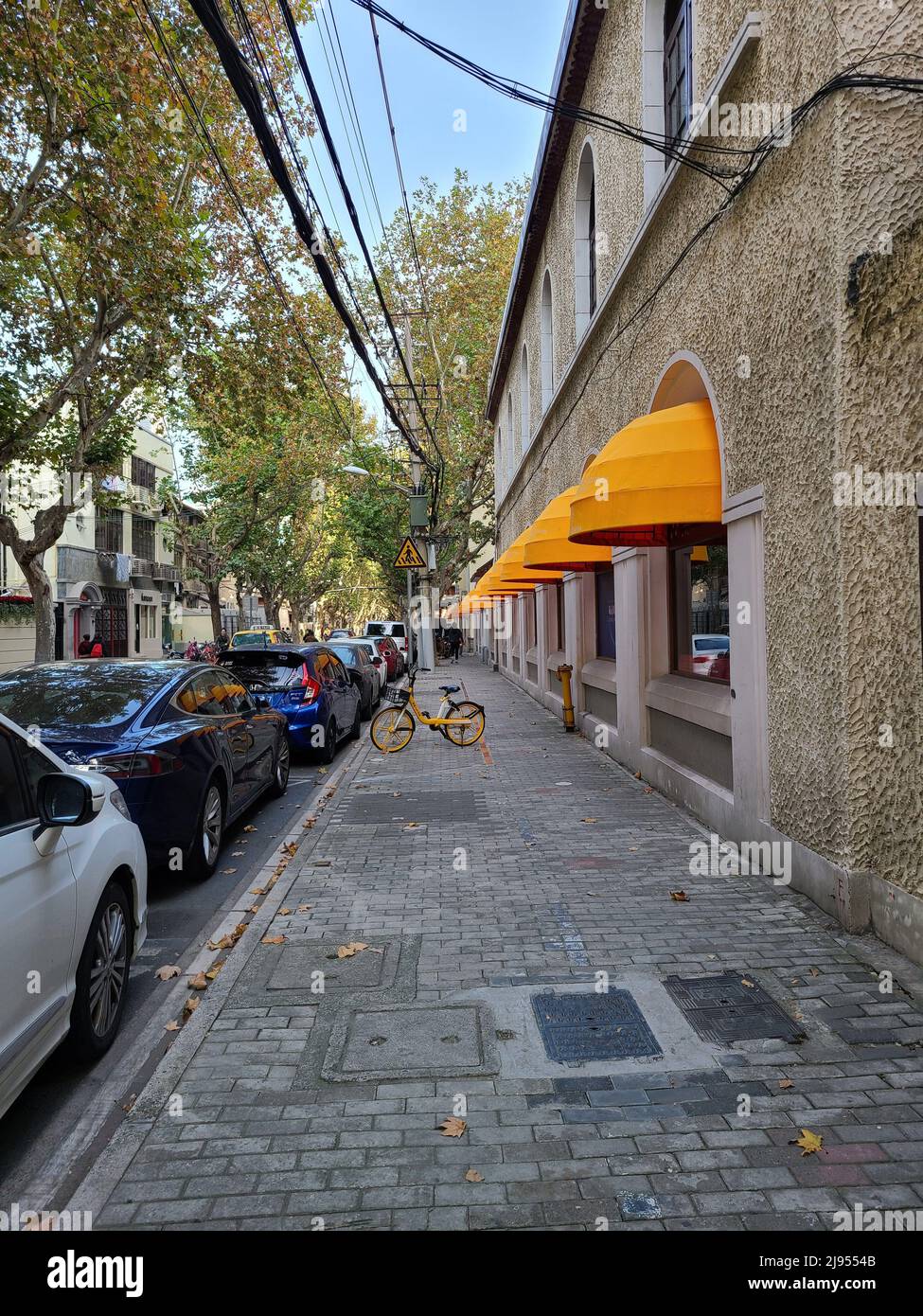 Exploring the Former French Concession in Shanghai on a sunny afternoon ...
