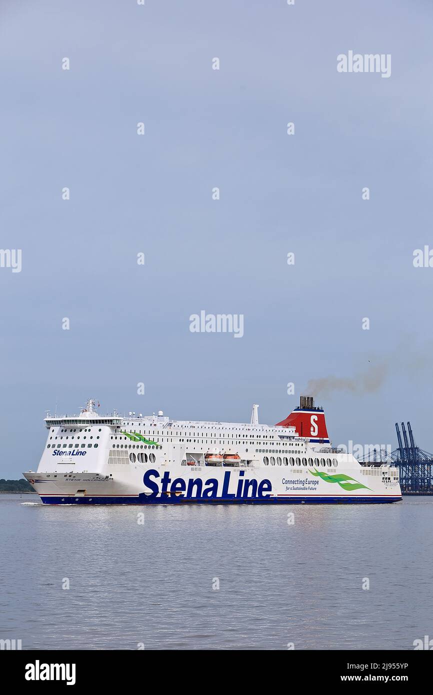 Stena Line ferry Stena Hollandica leaving Harwich Haven Stock Photo - Alamy