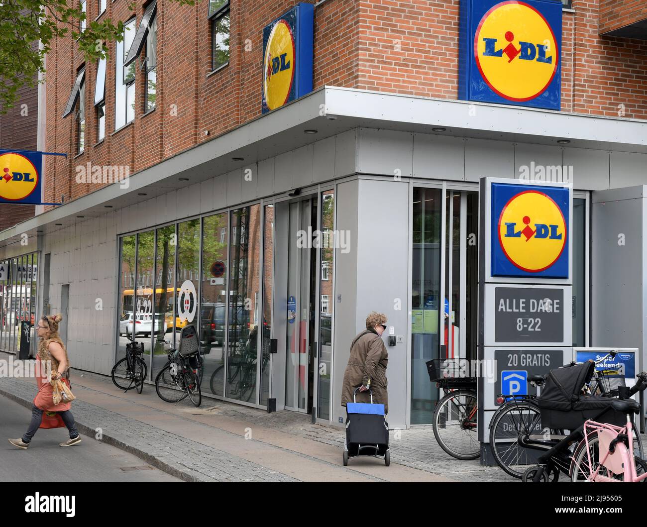 Copenhagen/Denmark/.20 May 2022/German lidl grocery store chin in ...