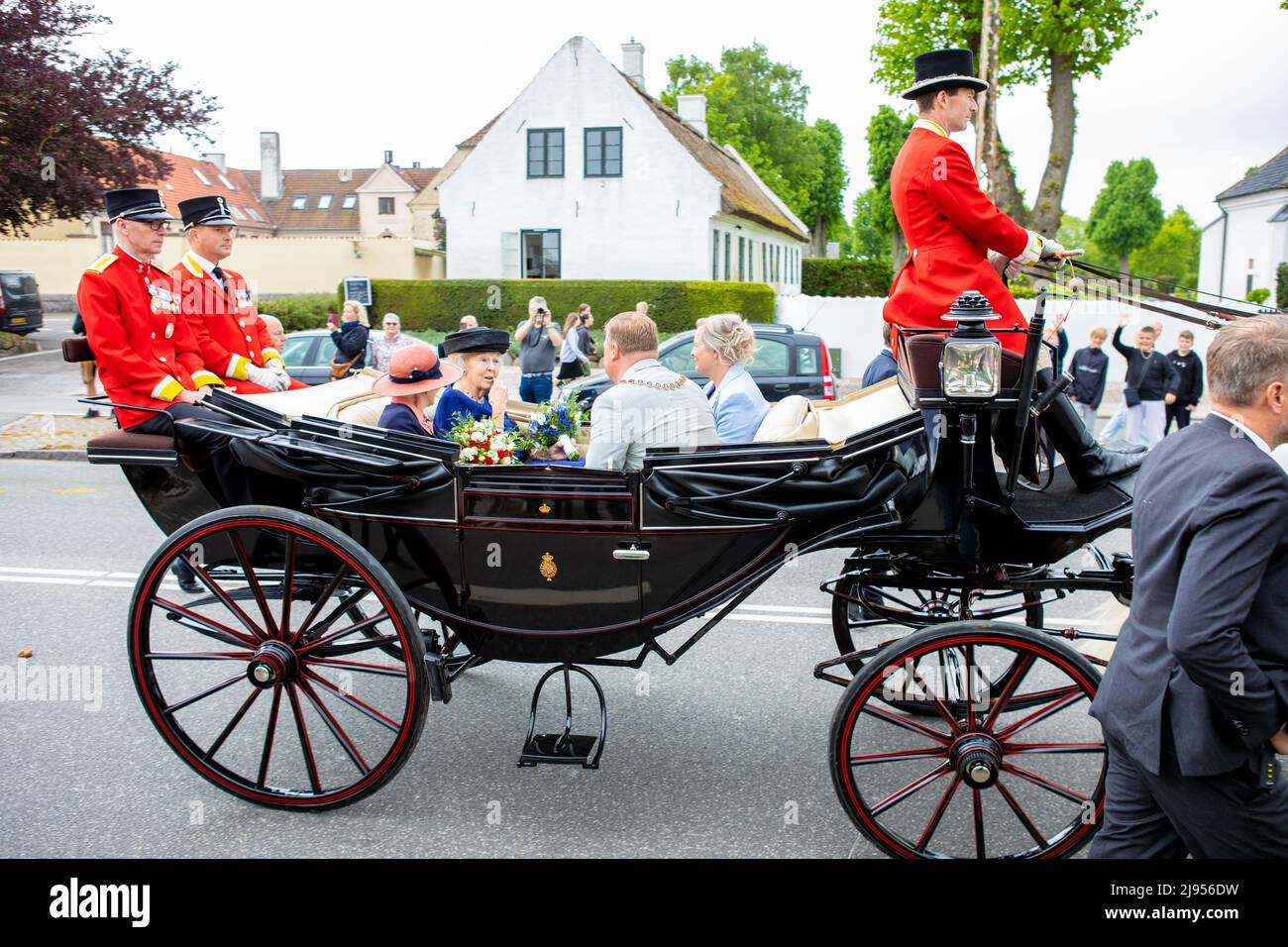 Queen Margrethe of Denmark and Princess Beatrix of the Netherlands ...