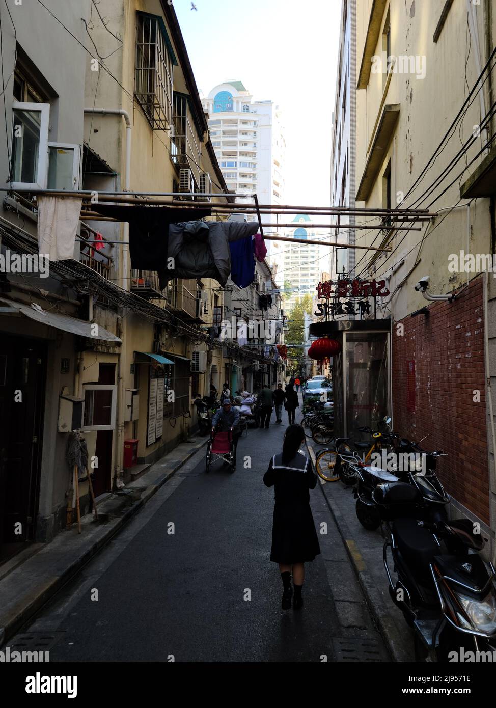 Exploring the Former French Concession in Shanghai on a sunny afternoon ...