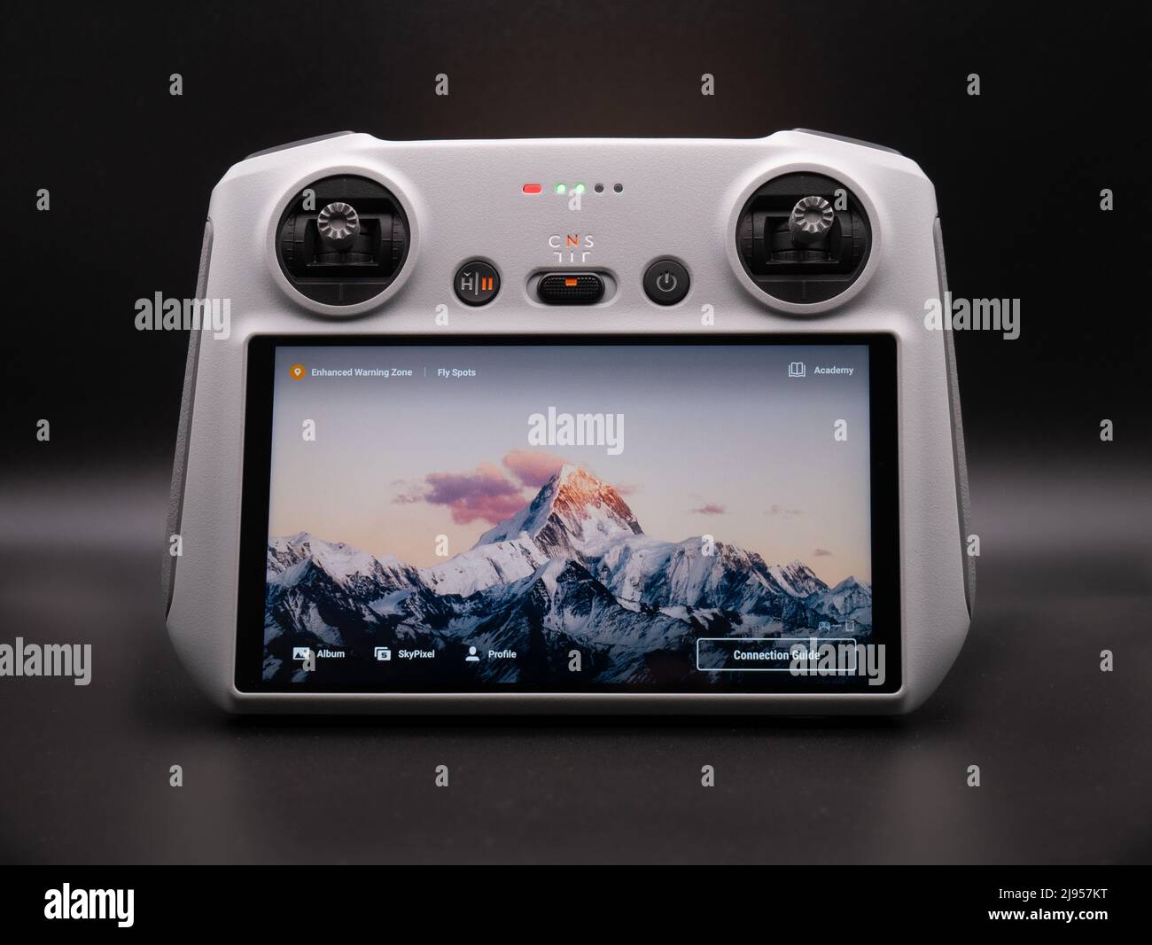 Dji rc hi-res stock photography and images - Alamy