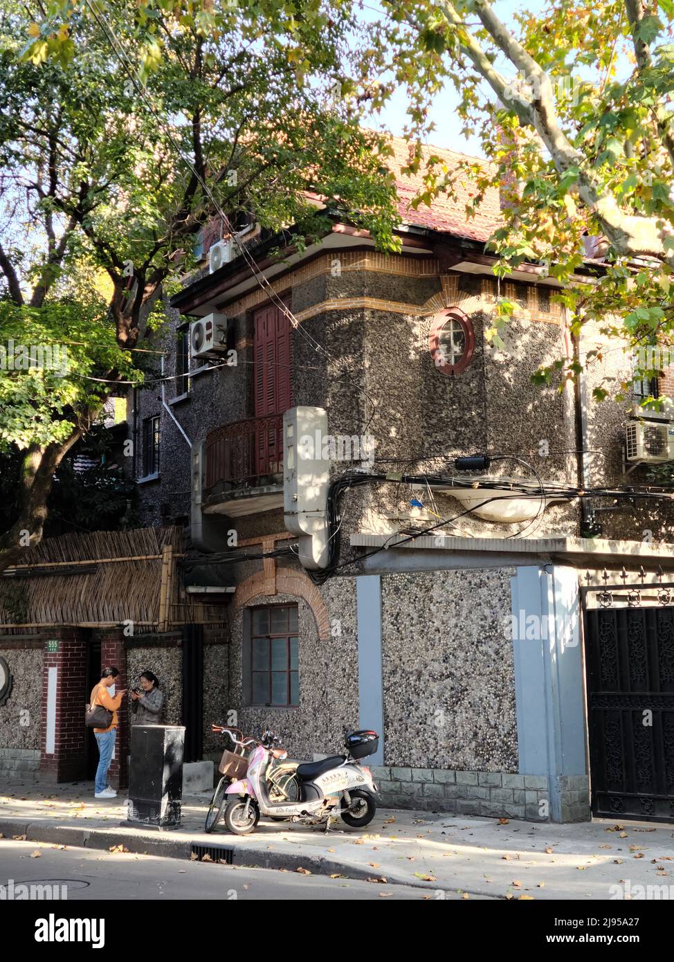 Exploring the Former French Concession in Shanghai on a sunny afternoon ...