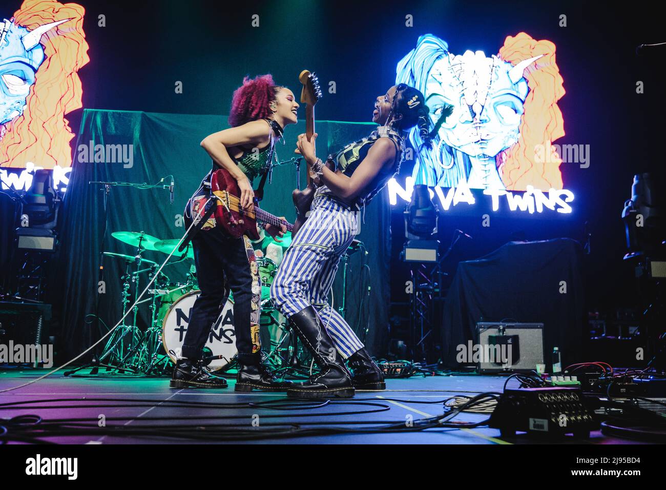 Nova twins band hi-res stock photography and images - Alamy