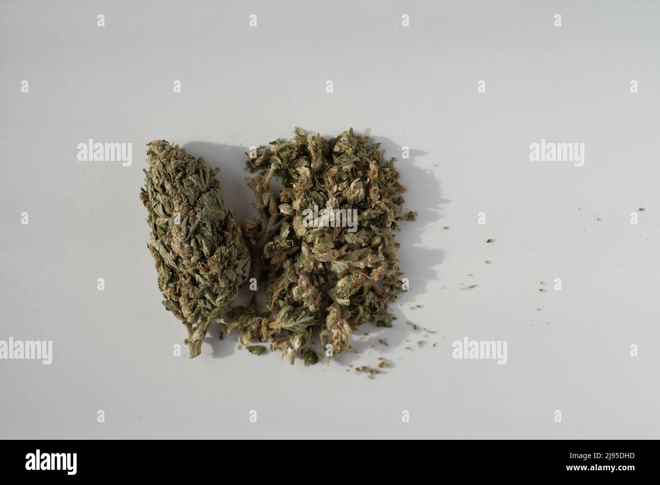 Crushed marijuana hi-res stock photography and images - Alamy