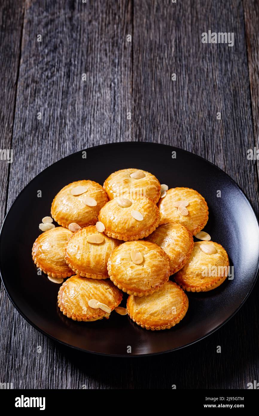 almond butter cookies filled with marzipan and almonds nuts paste ...