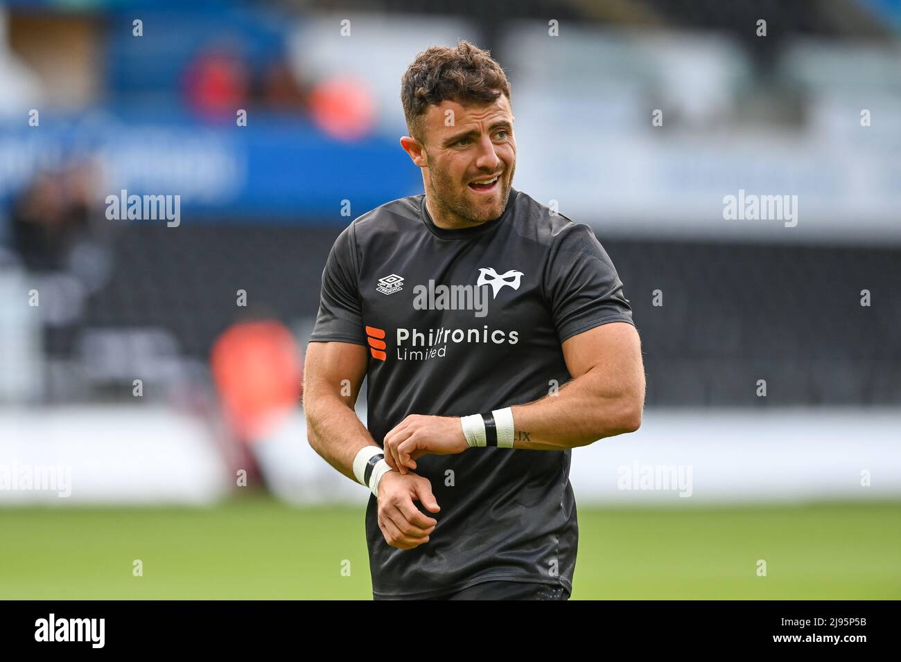 Luke Morgan of Ospreys during pre match warm up Stock Photo - Alamy