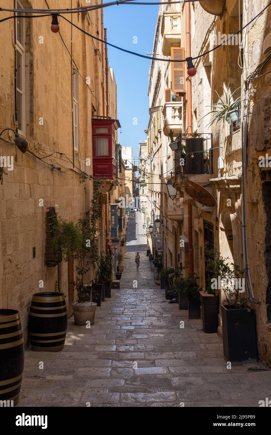 Side Street, Valletta, Malta Stock Photo - Alamy
