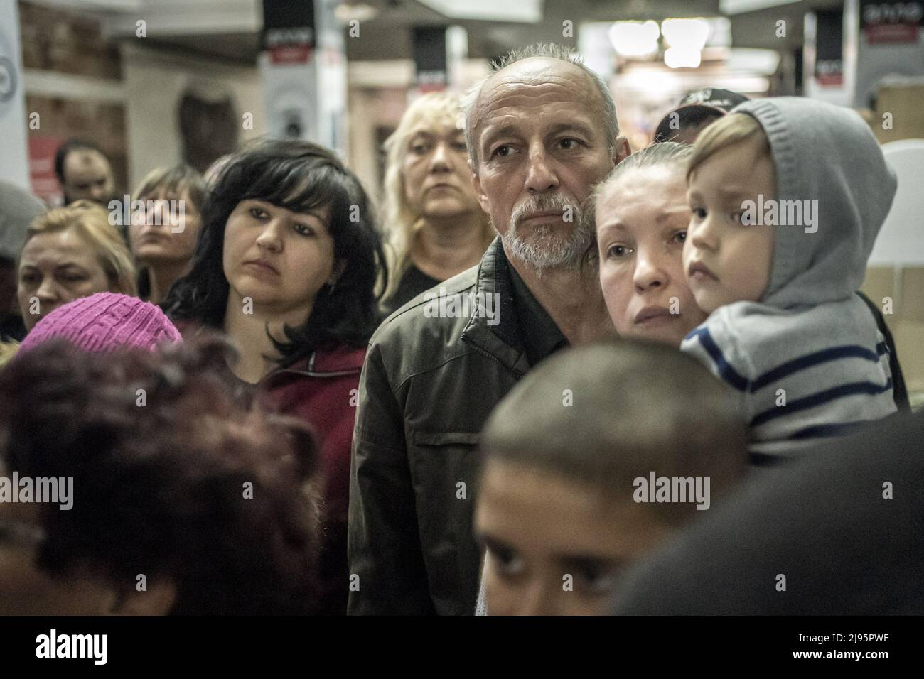 Hundreds stations hi-res stock photography and images - Alamy