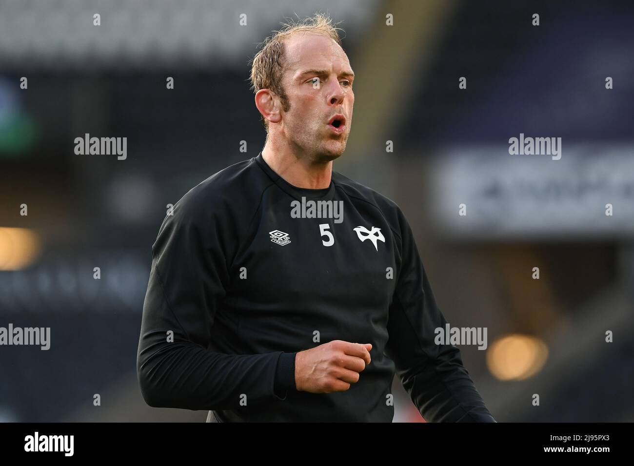 Alun wyn jones hi-res stock photography and images - Alamy