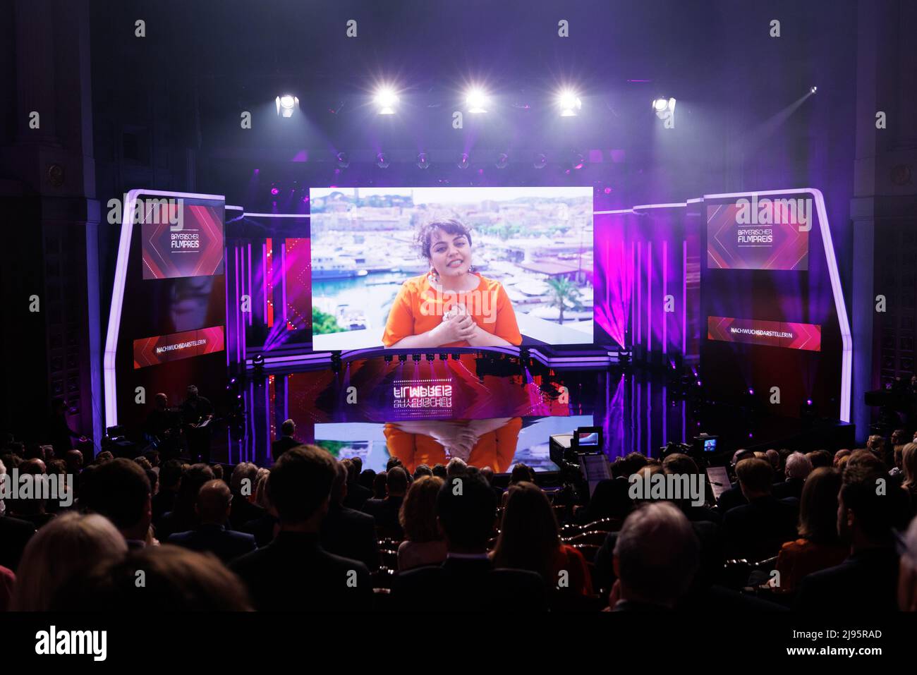 Munich, Germany. 20th May, 2022. Sara Fazilat, actress, thanks the ...