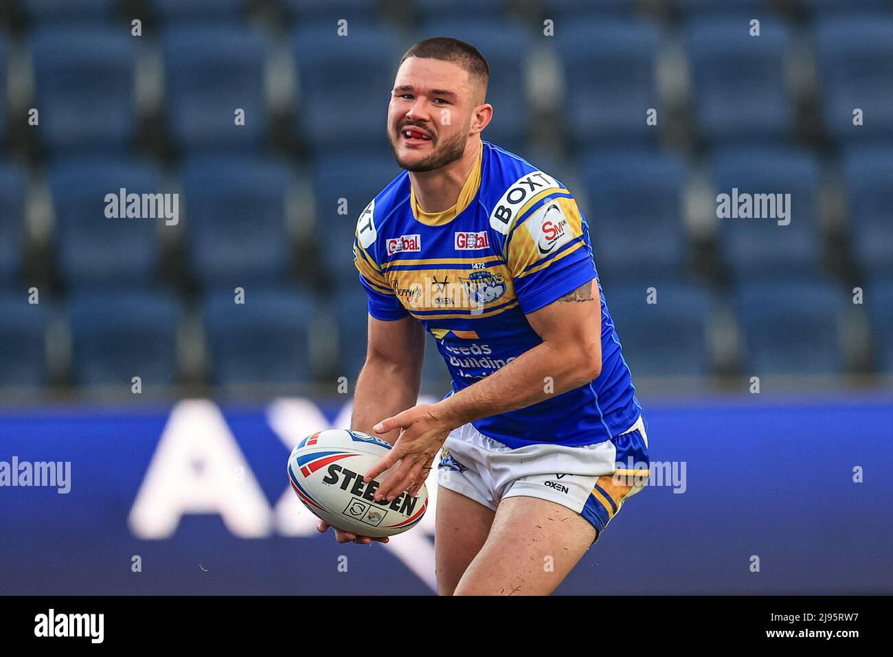 James Bentley of Leeds Rhinos celebrates his try Stock Photo - Alamy