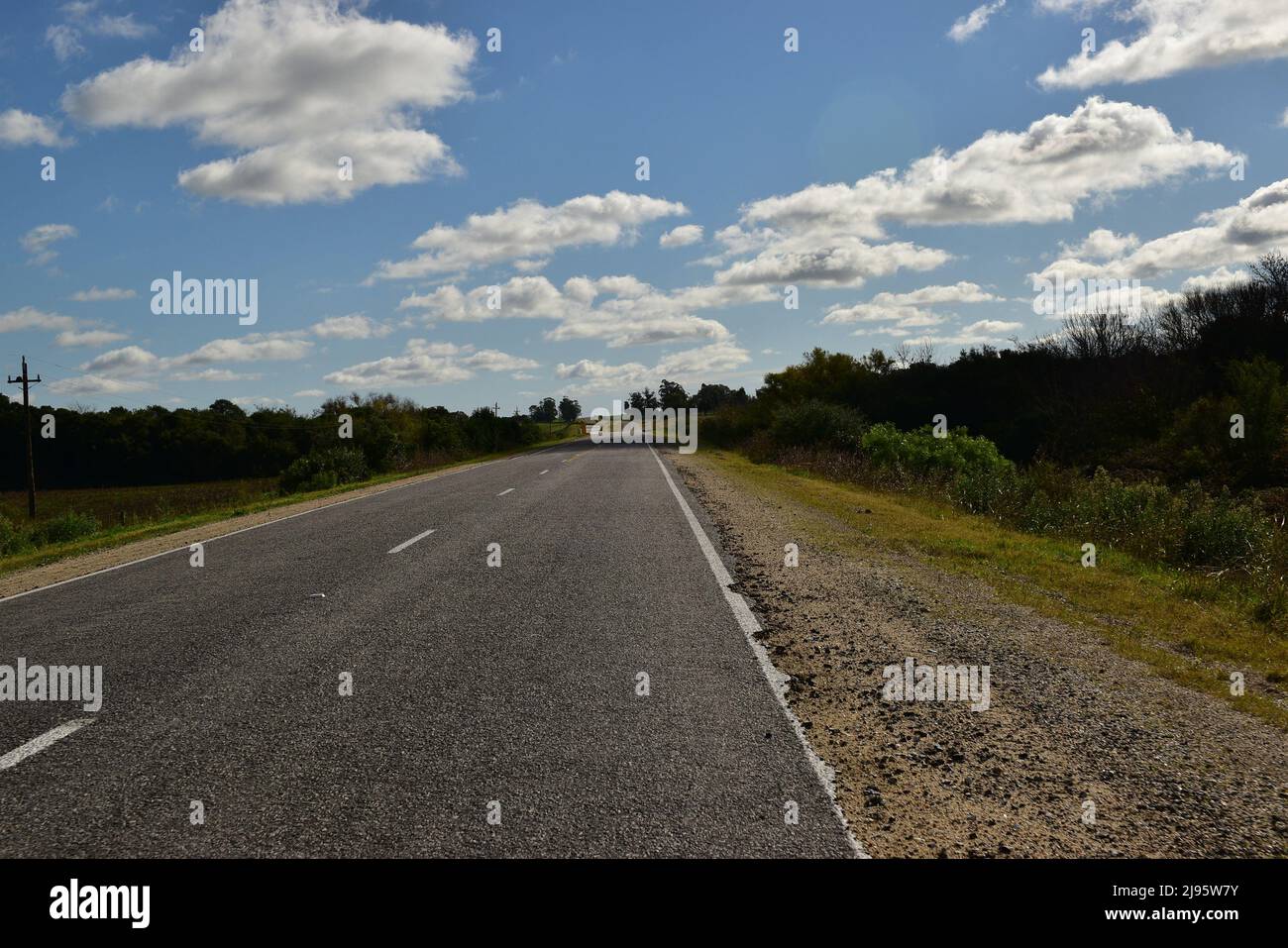 Driving away bus hi-res stock photography and images - Alamy