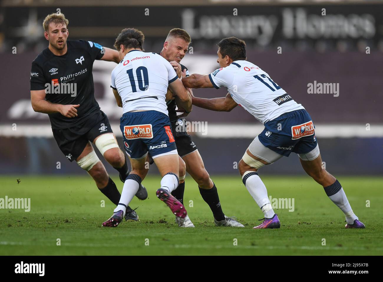 Gareth jones rugby hi-res stock photography and images - Alamy