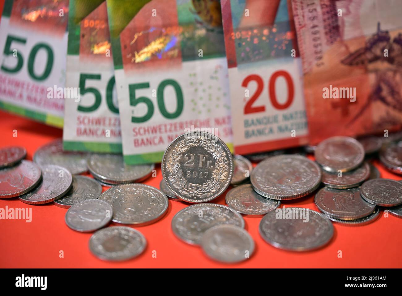swiss money coins and banknotes Stock Photo - Alamy
