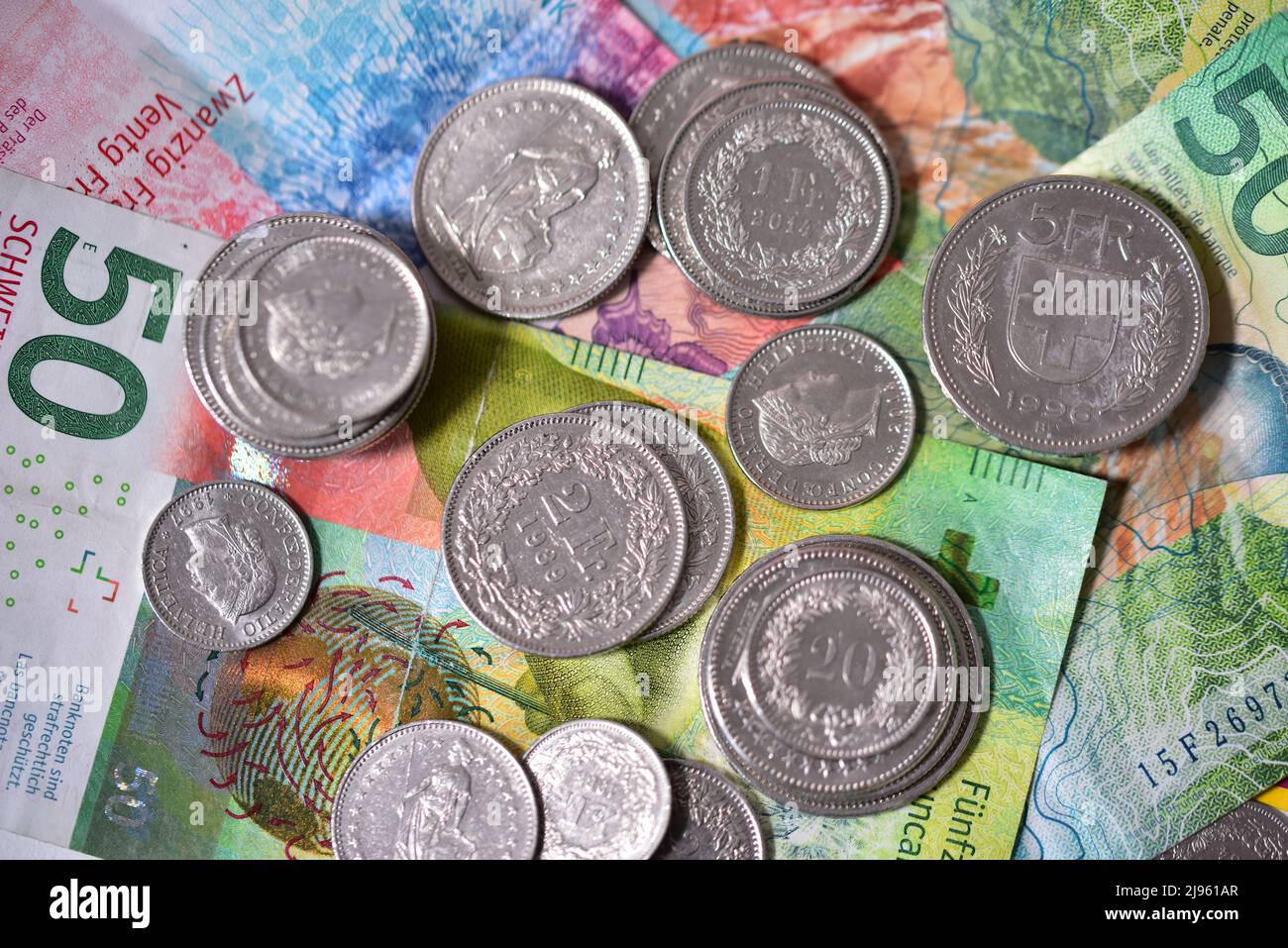swiss money coins and banknotes Stock Photo - Alamy