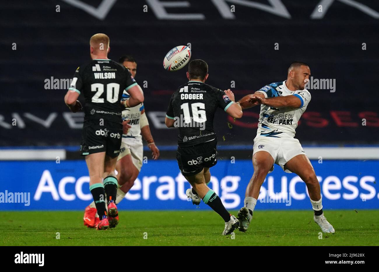 Huddersfield Giants's Jack Cogger kicks the winning drop goal during ...