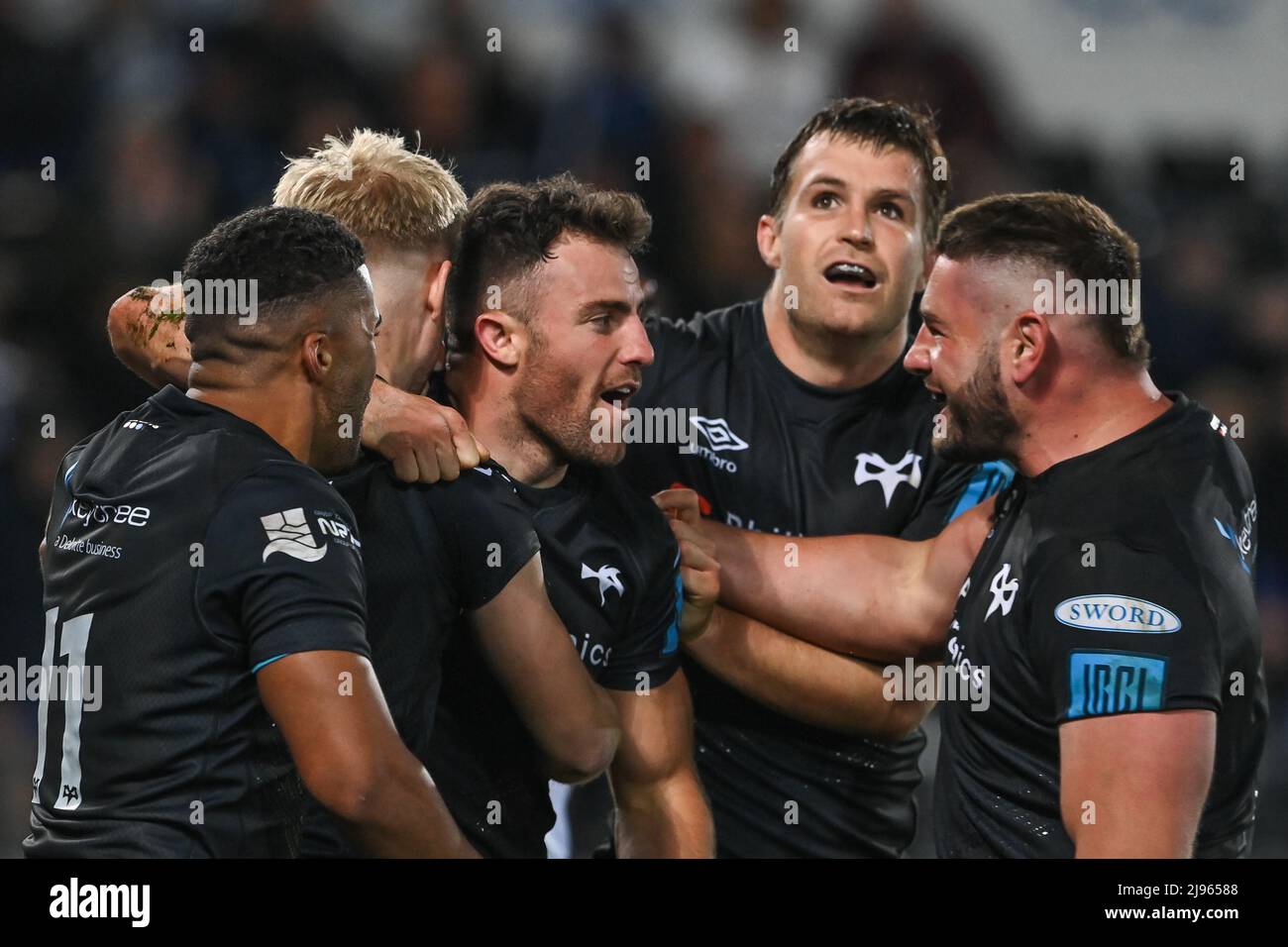 Luke Morgan of Ospreys celebrates his try Stock Photo - Alamy