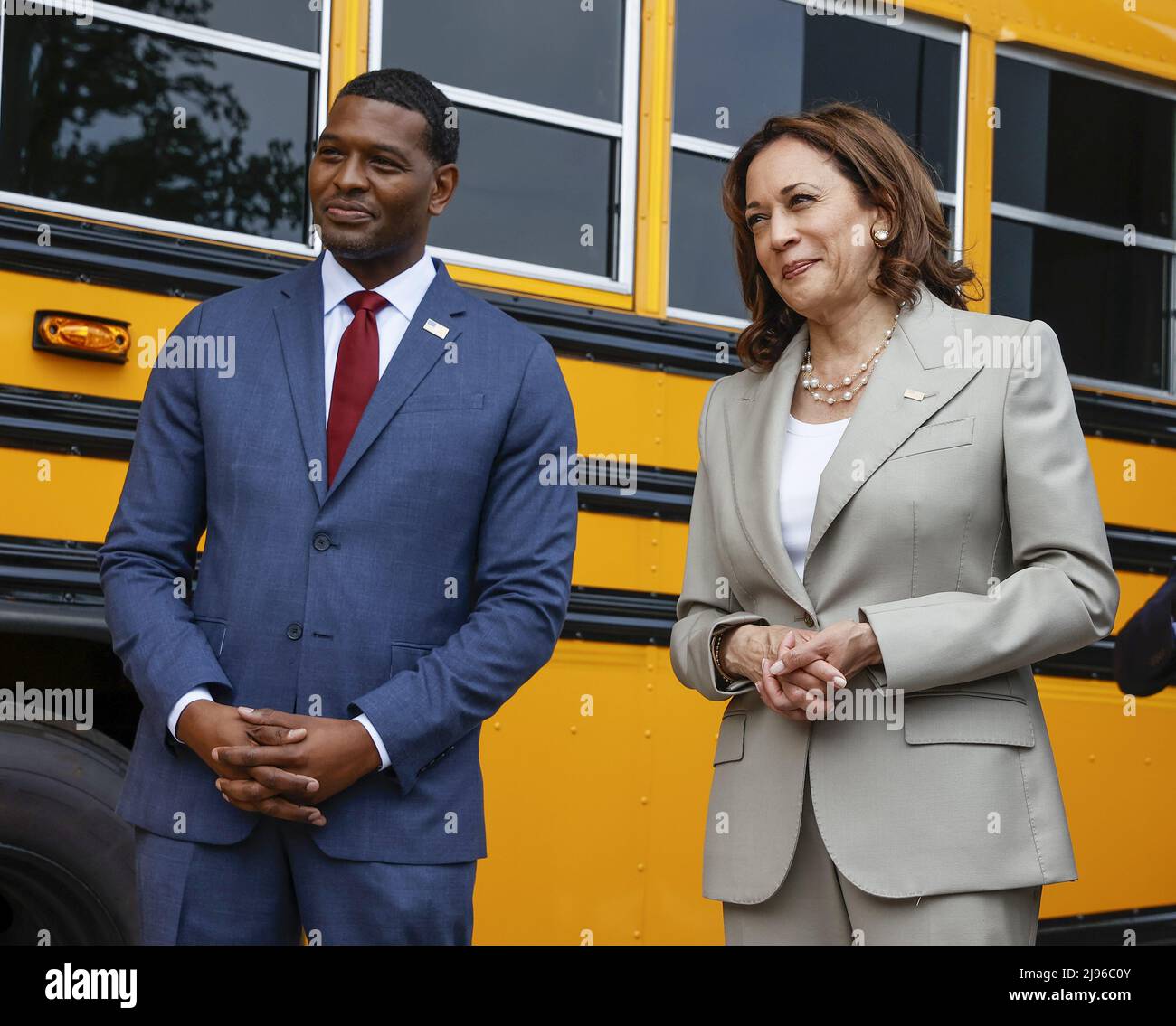 Electric buses colombia hi-res stock photography and images - Alamy