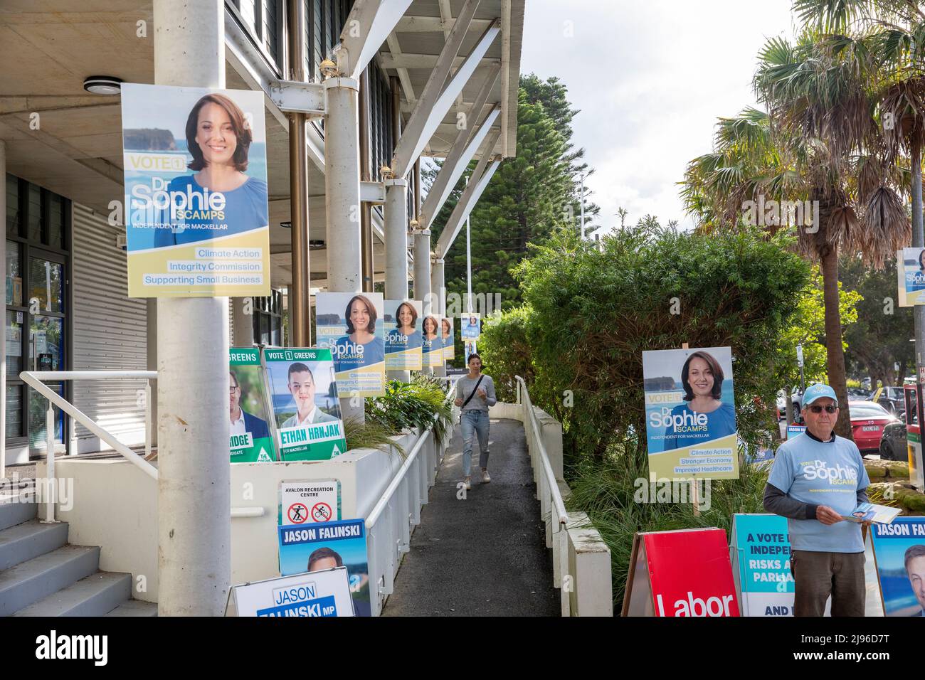 2022 australian federal election hi-res stock photography and images ...