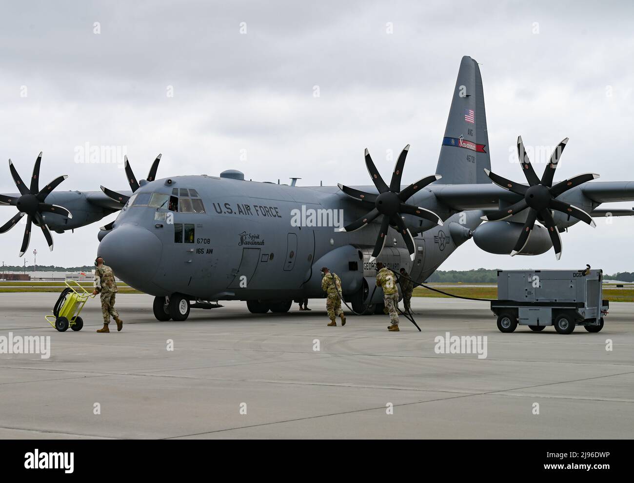 Members of the 165th Airlift Wing, Georgia Air National Guard, return ...