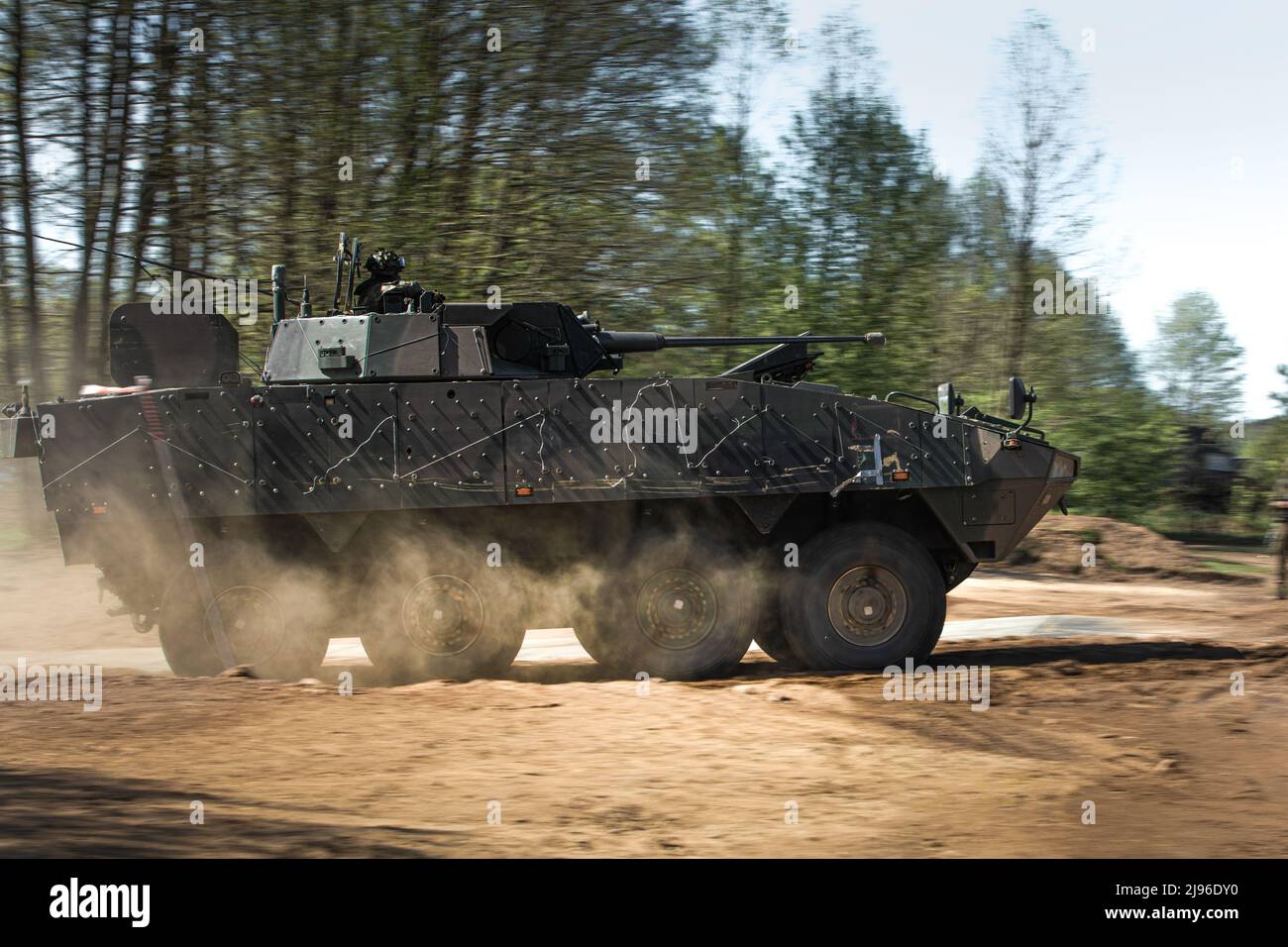 U.S. Soldiers and NATO allies complete a historic wet-gap crossing ...