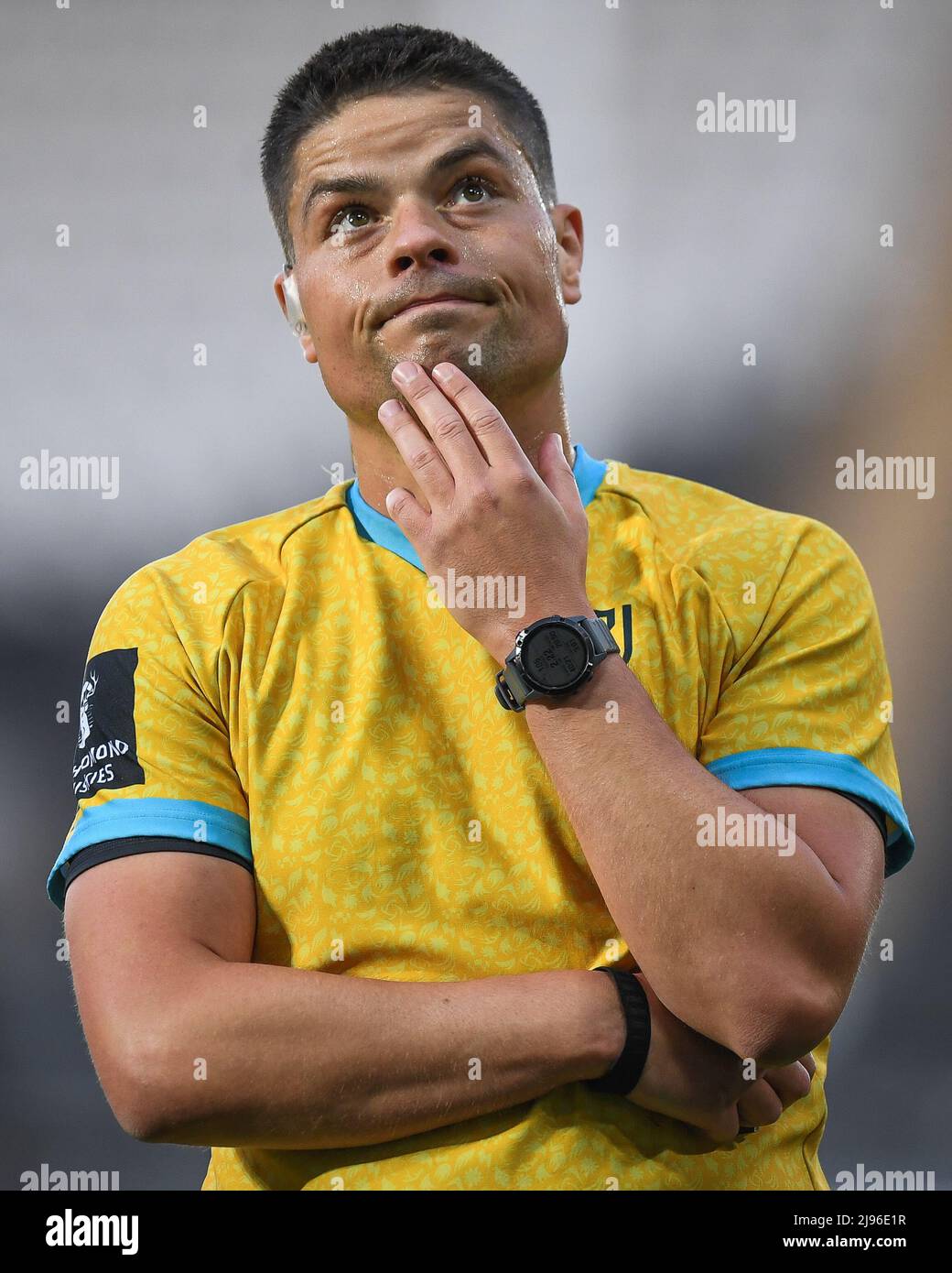 Referee Chris Busby during the game Stock Photo - Alamy