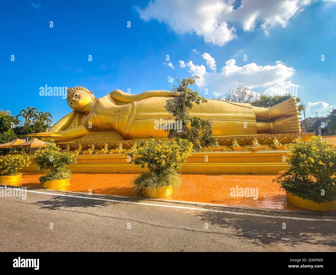 Wat phra prang muni hi-res stock photography and images - Alamy