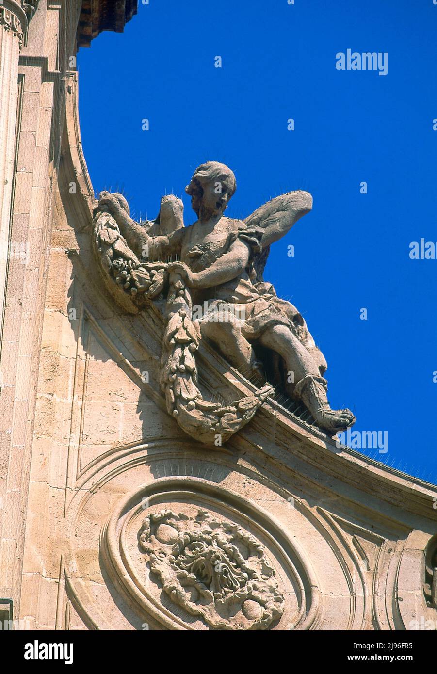 REMATE ESCULTORICO DE LA FACHADA DE LA CATEDRAL DE MURCIA - S XVIII ...