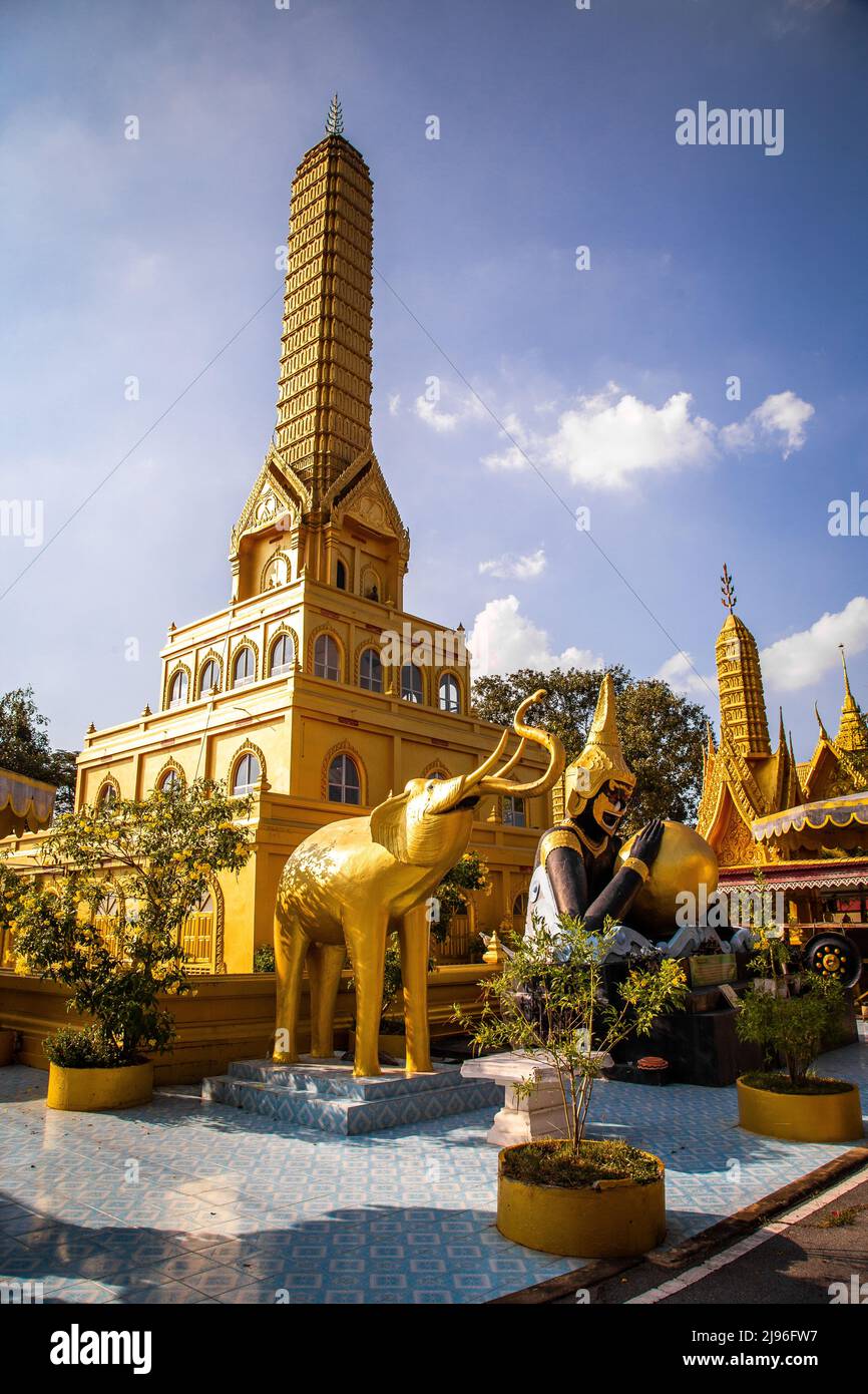Wat phra prang muni hi-res stock photography and images - Alamy
