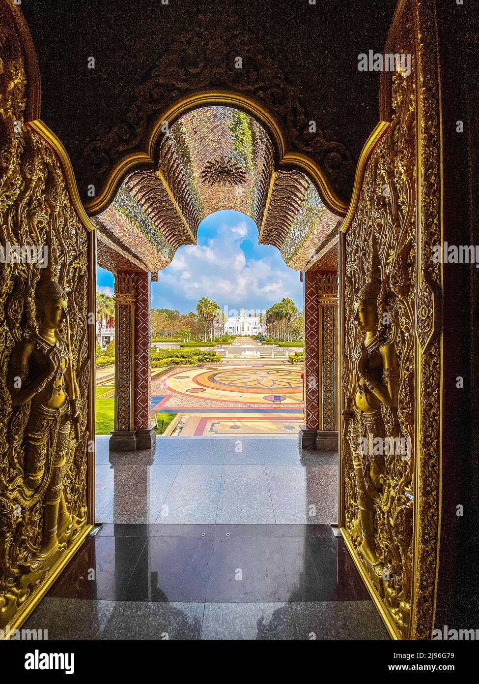 Wat Chantaram and Wat Tha Sung temple, Crystal Sanctuary 100 m long, in Uthai Thani, Thailand ...