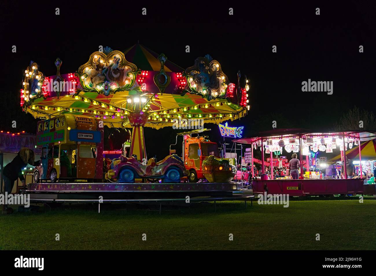 Street fair amusement ride hi-res stock photography and images - Alamy