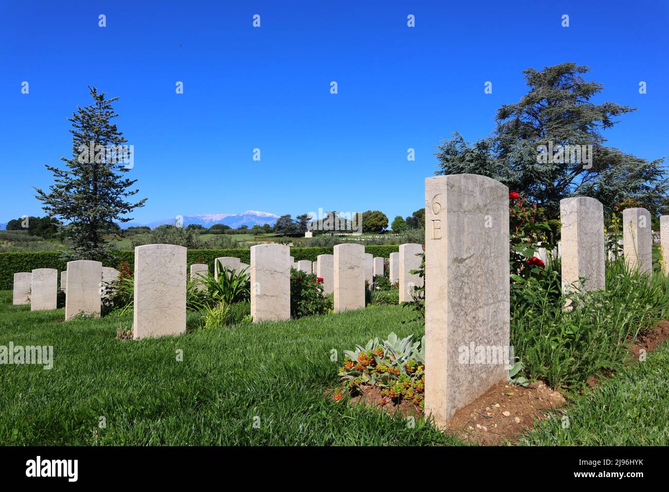 Sangro river war cemetery hi-res stock photography and images - Alamy