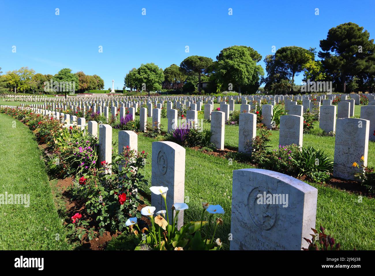 Torino di Sangro, Italy - Sangro River War Cemetery. British and ...
