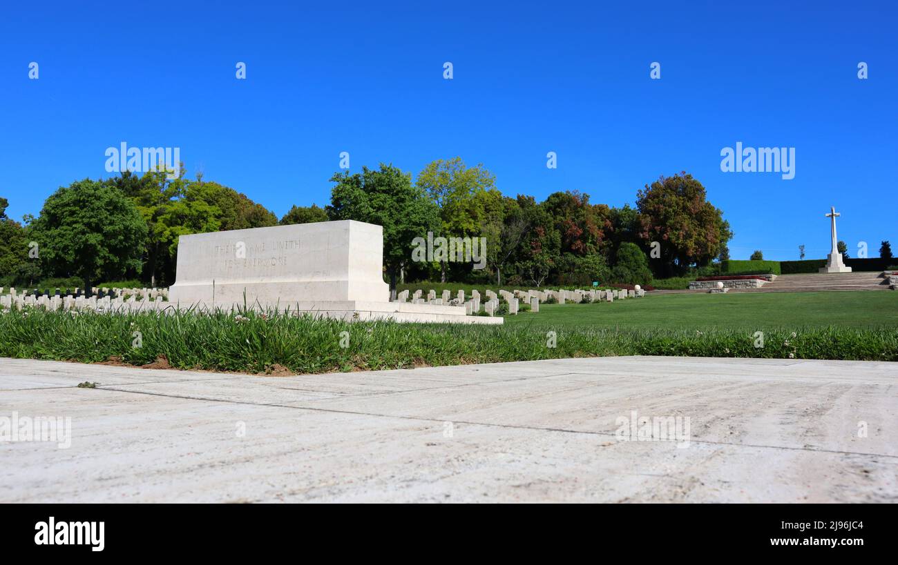 Sangro river war cemetery hi-res stock photography and images - Alamy