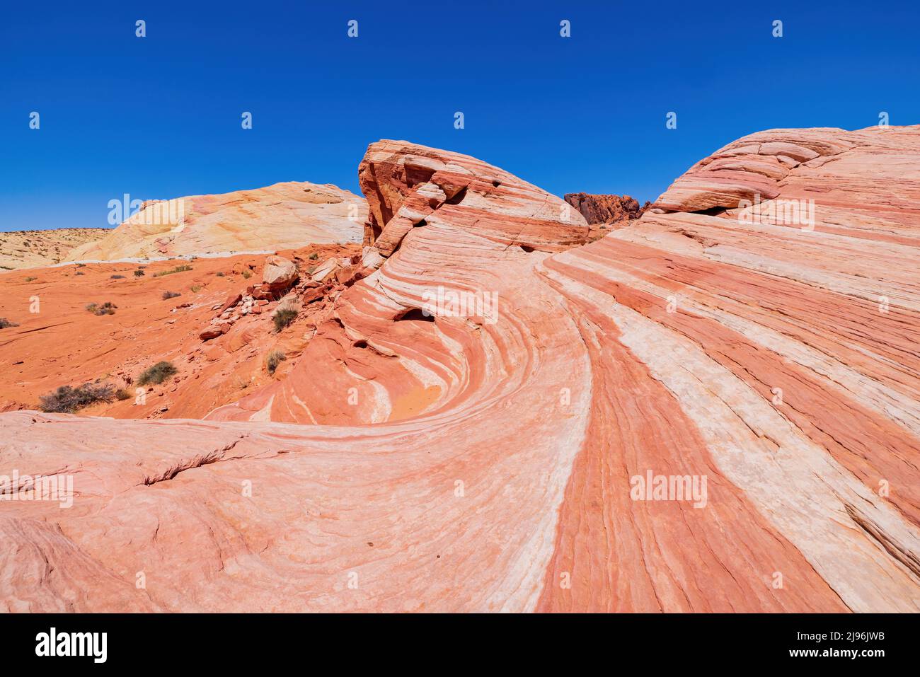 Sunny view of the Firewave of Valley of Fire State Park at Nevada Stock ...