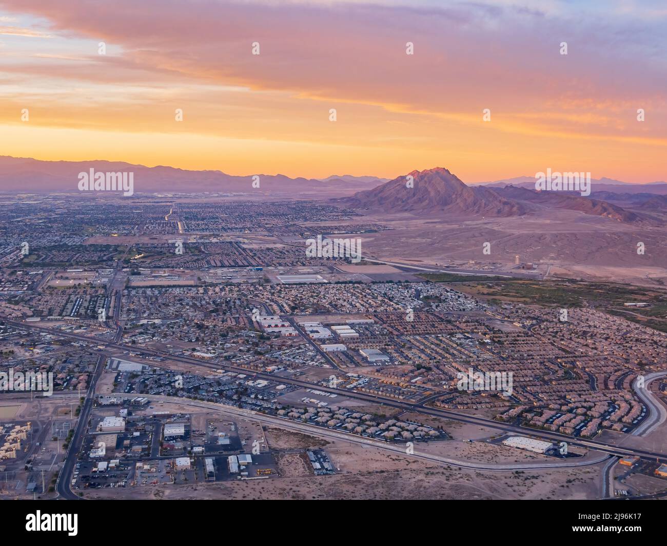 Frenchman mountain nevada hi-res stock photography and images - Alamy