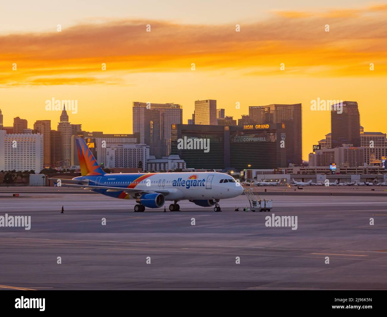 Harry Reid Sun Country Terminal at Elaine Osborn blog