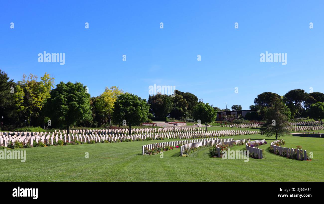 Sangro river war cemetery hi-res stock photography and images - Alamy