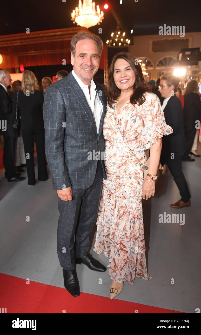 Munich, Germany. 20th May, 2022. Manager Carsten Schmidt and his wife ...